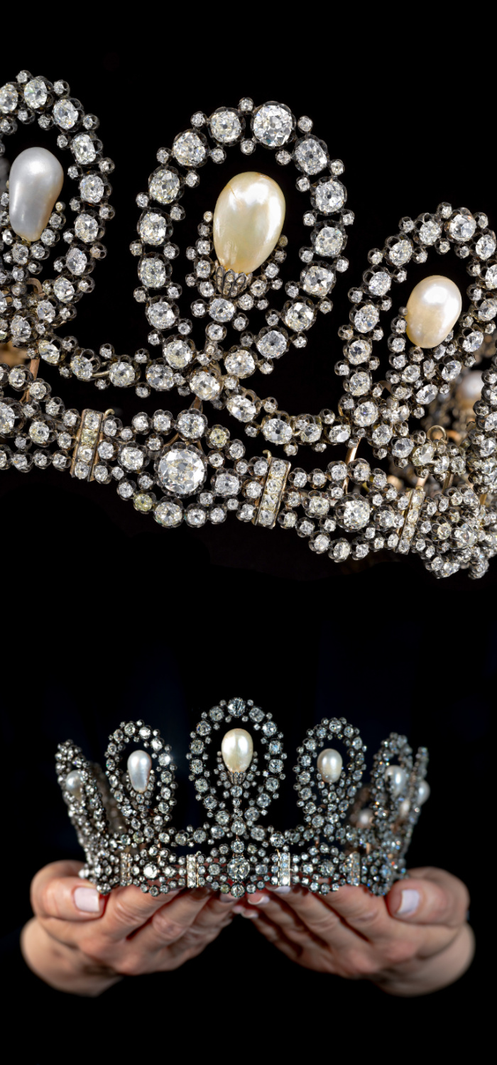 Sotheby's wants you to try on this tiara! - Diamonds in the Library